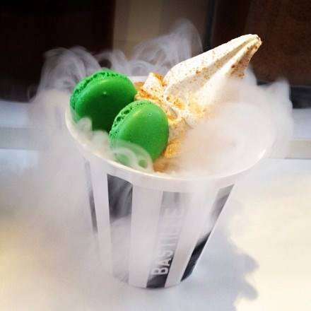 How to make smoking ice cream with cream charger - Alizee Gas Co., LTD.